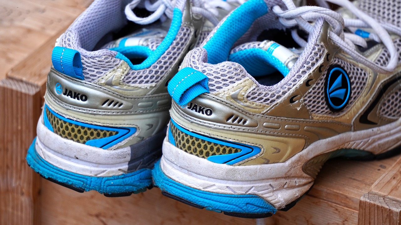 How to Choose the Right Running Shoes for Beginners